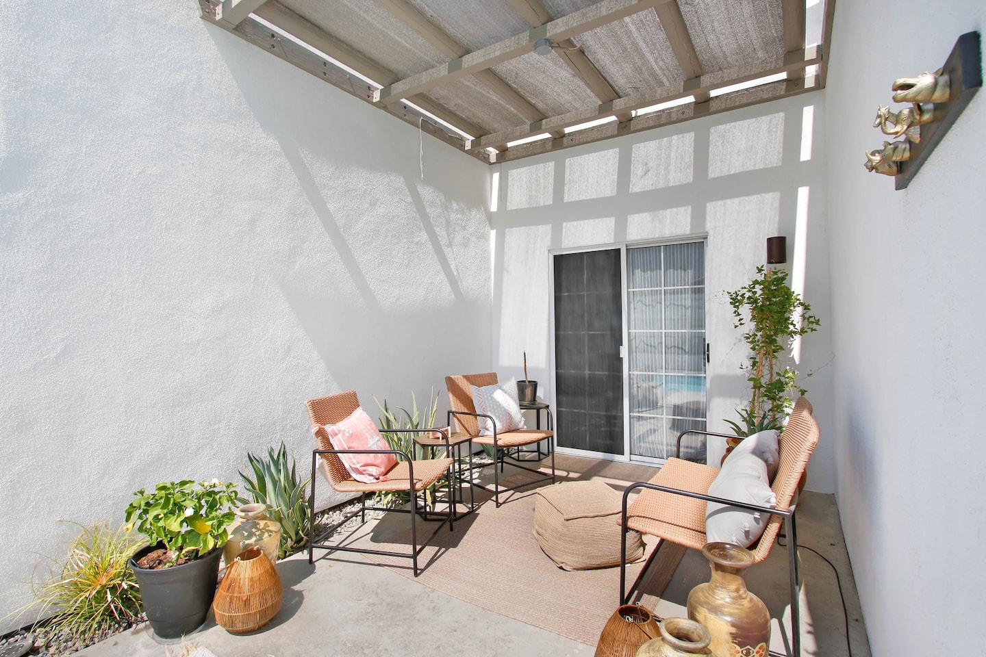 Pool Jewel | La Quinta, California, United States - Venue Report