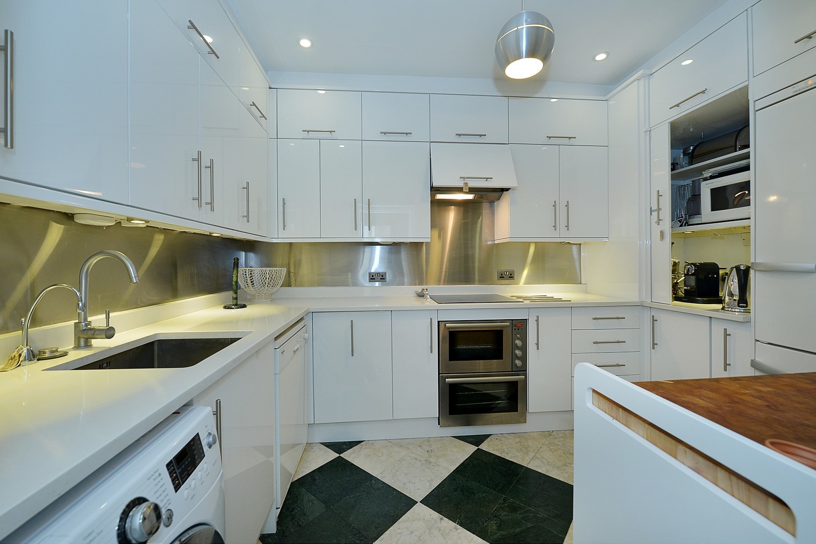 Opulent Living | London, England, United Kingdom - Venue Report