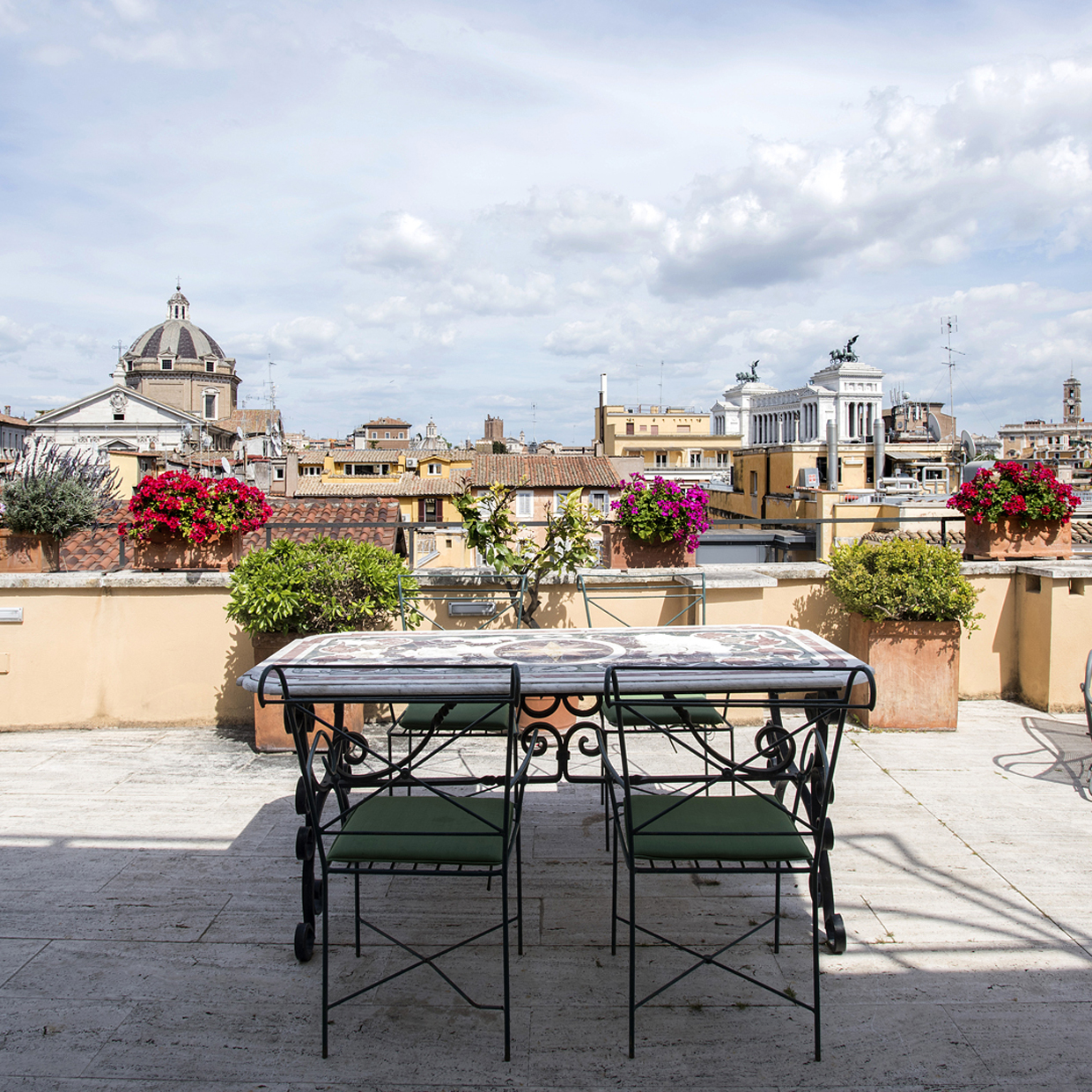 The Duchess, Rione IX Pigna, Rome | Plum Guide