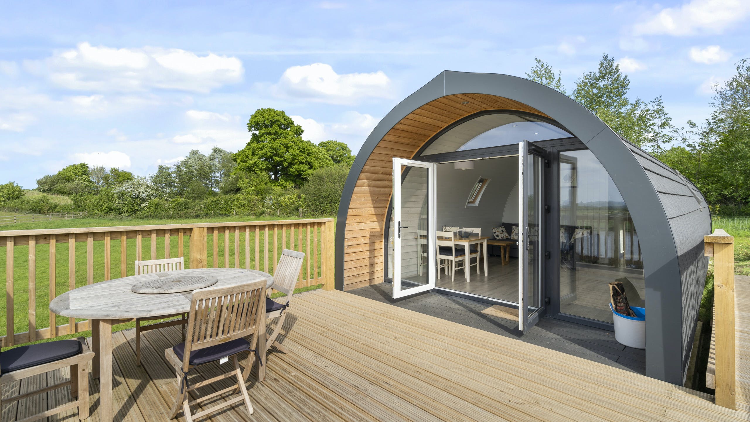 The Lakeside Glam-pod, Hertfordshire, England | Plum Guide