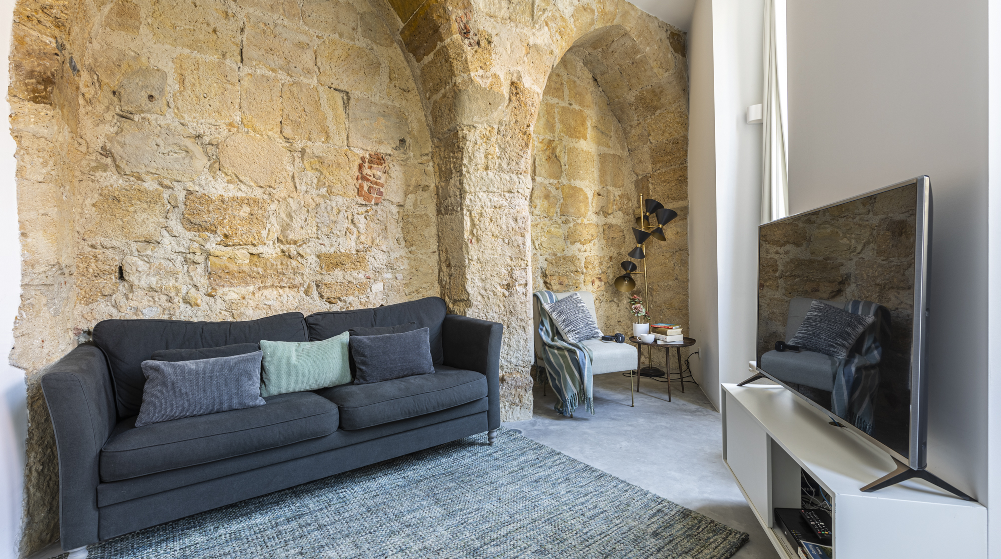 Pedra Real | Lisbon, Lisboa, Portugal | Venue Report
