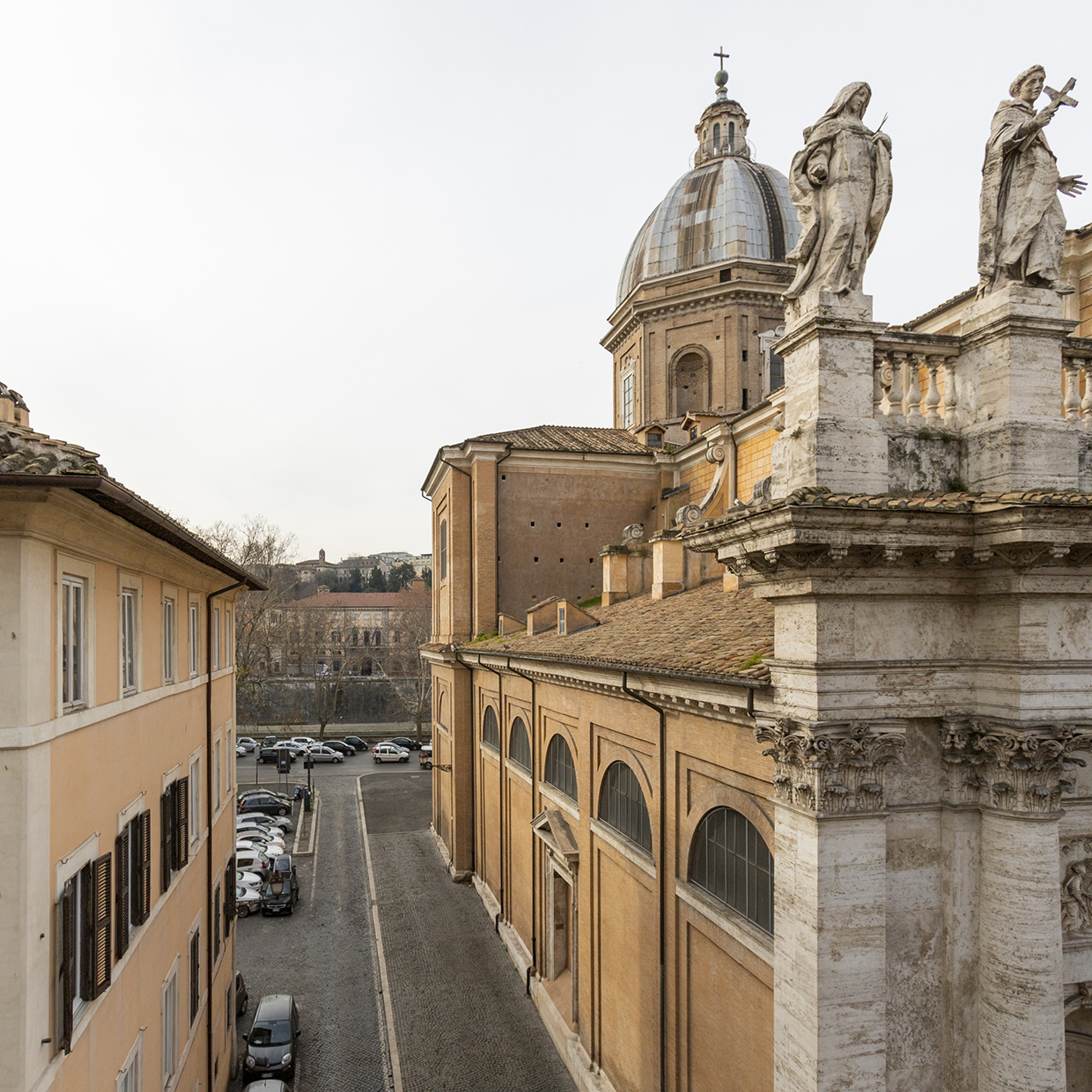Saturnia, Ponte, Rome | Plum Guide