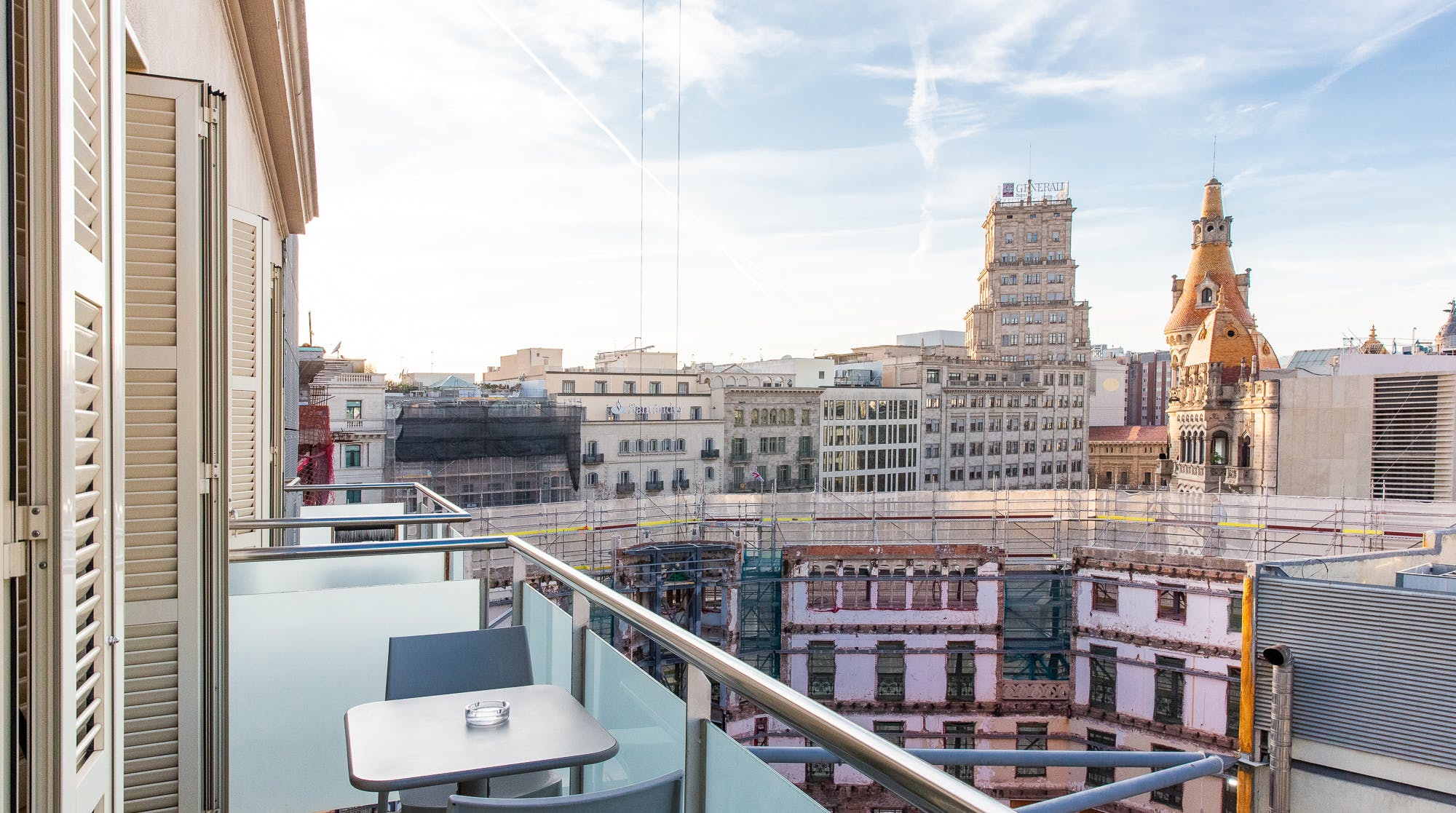 Loop-The-Loop, Dreta de l'Eixample, Barcelona | Plum Guide