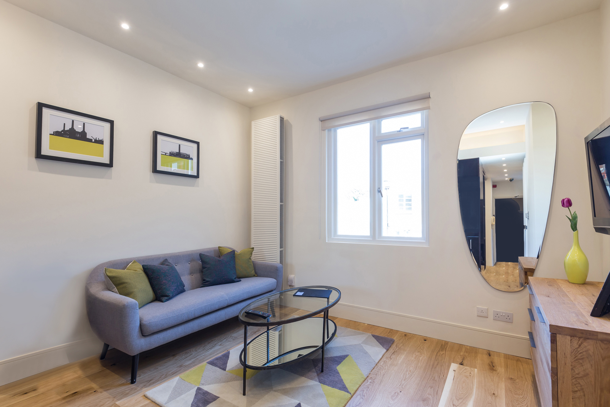 Coan Silk, Notting Hill, London | Plum Guide