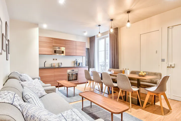 Marais Mornings, Enfants-Rouges, Paris | Plum Guide