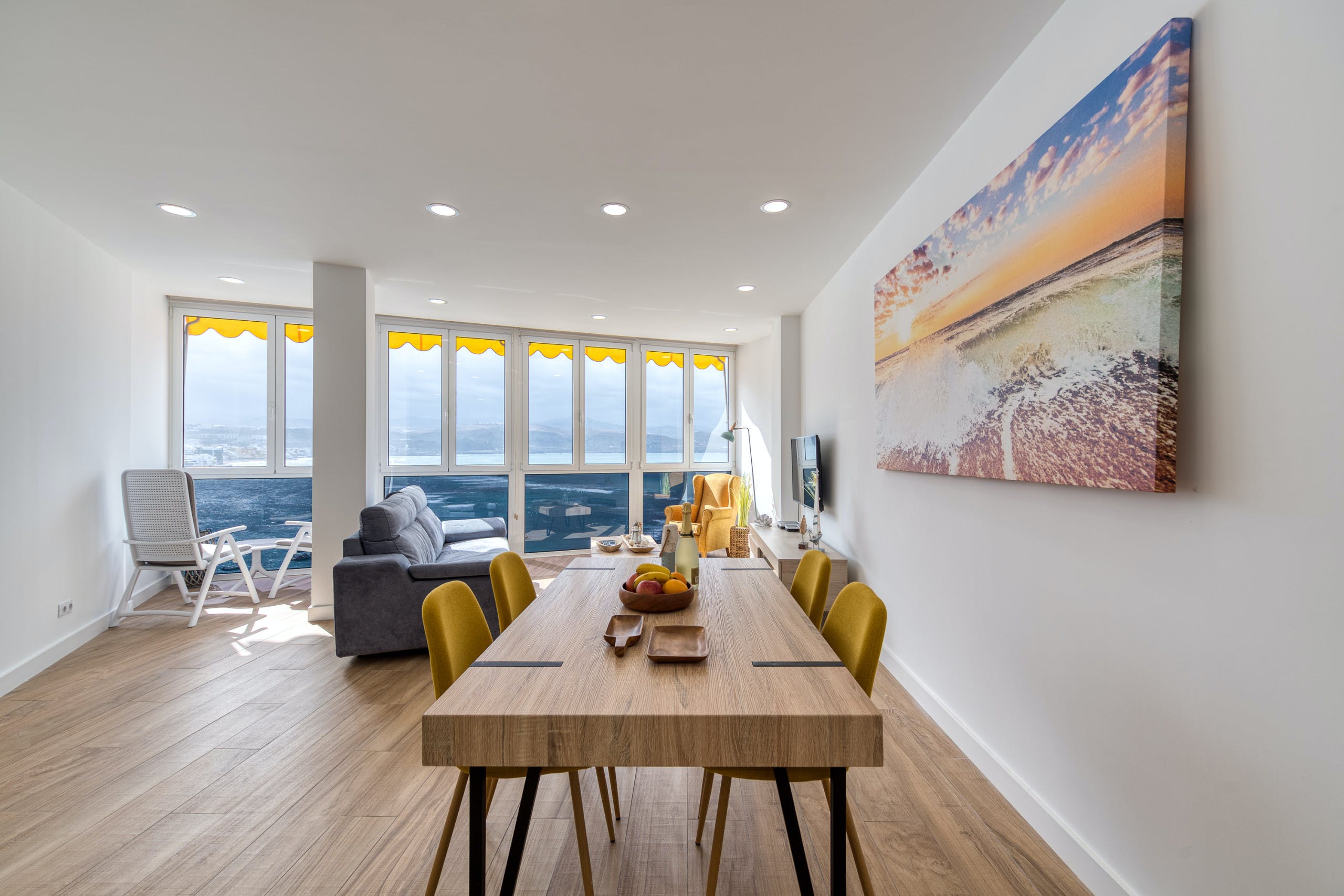 Sunburst Sepia, La Isleta, Las Palmas | Plum Guide