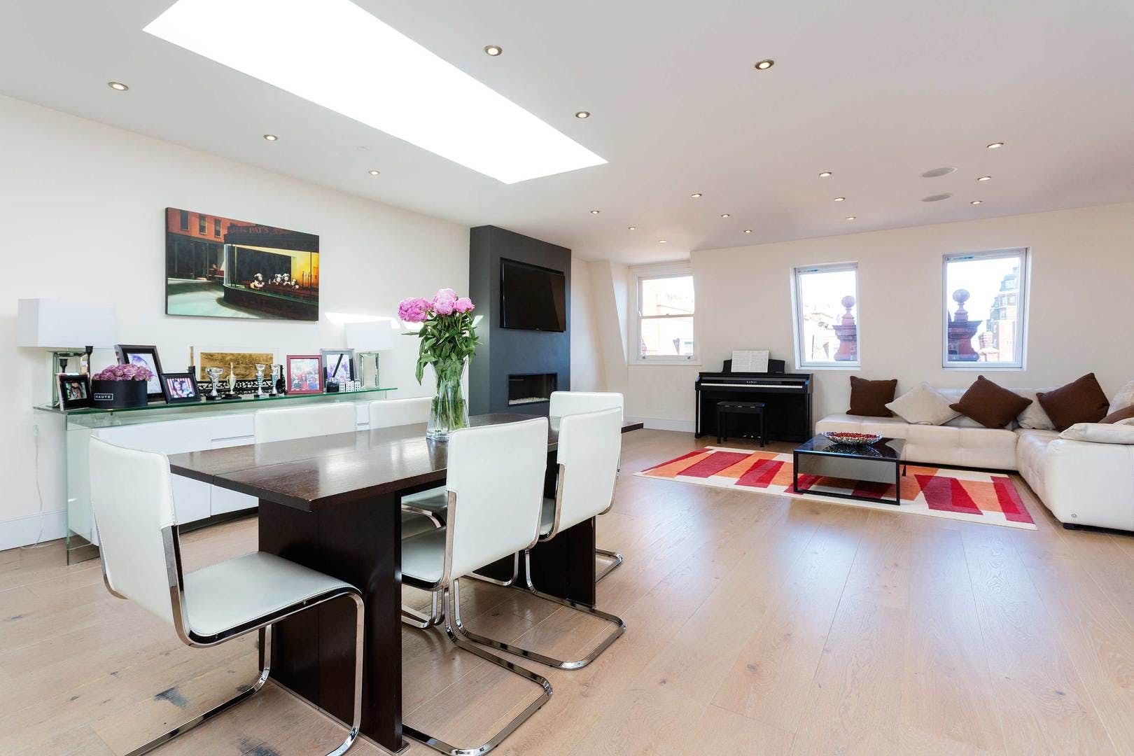 Chelsea Charm | London, England, United Kingdom - Venue Report