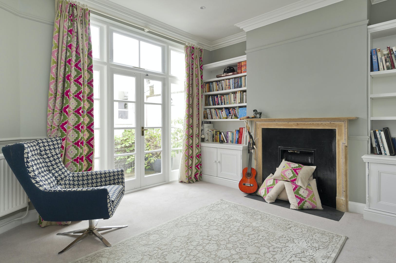 Wisps of Wisteria | London, England, United Kingdom - Venue Report