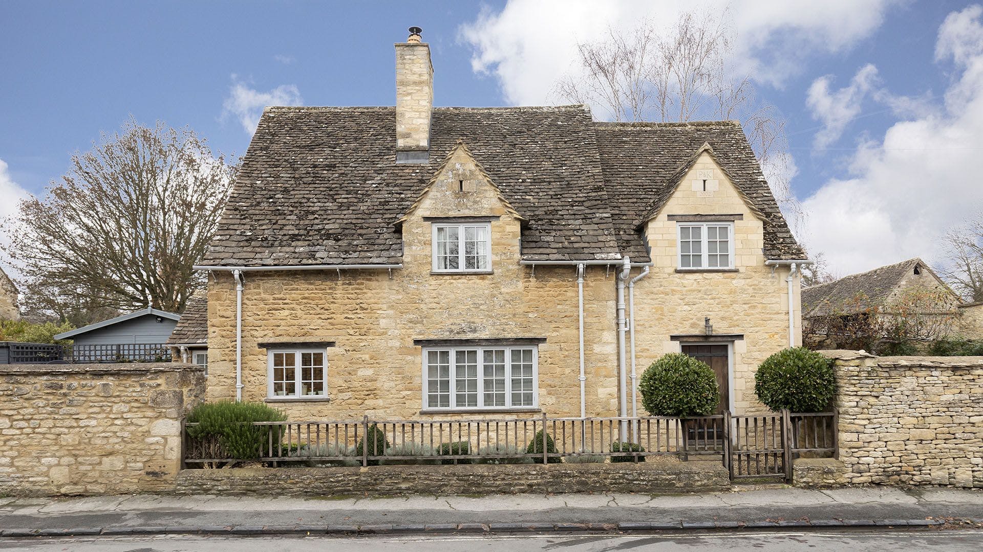 Church Cottage, Oxfordshire, England | Plum Guide