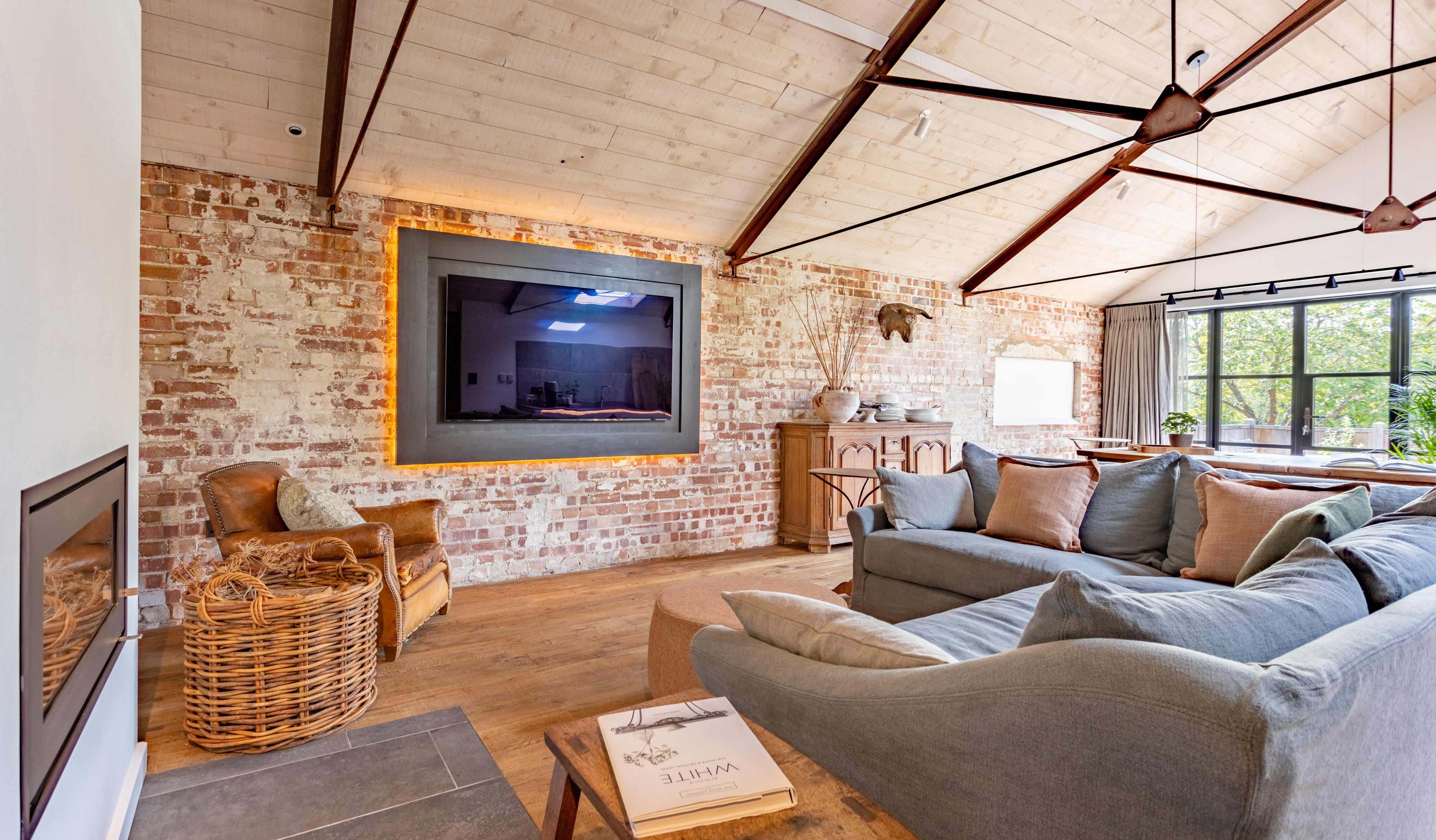 The Long Barn, East Sussex, England | Plum Guide
