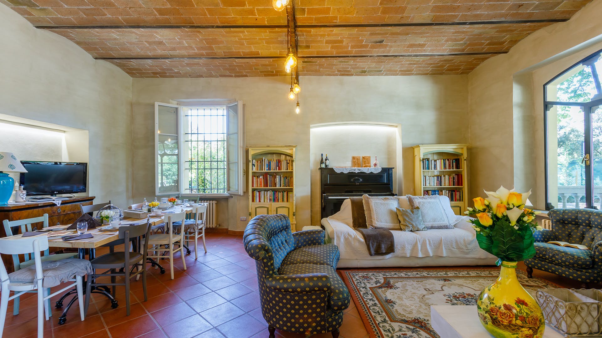 Enchanting Portico | Italy - Venue Report