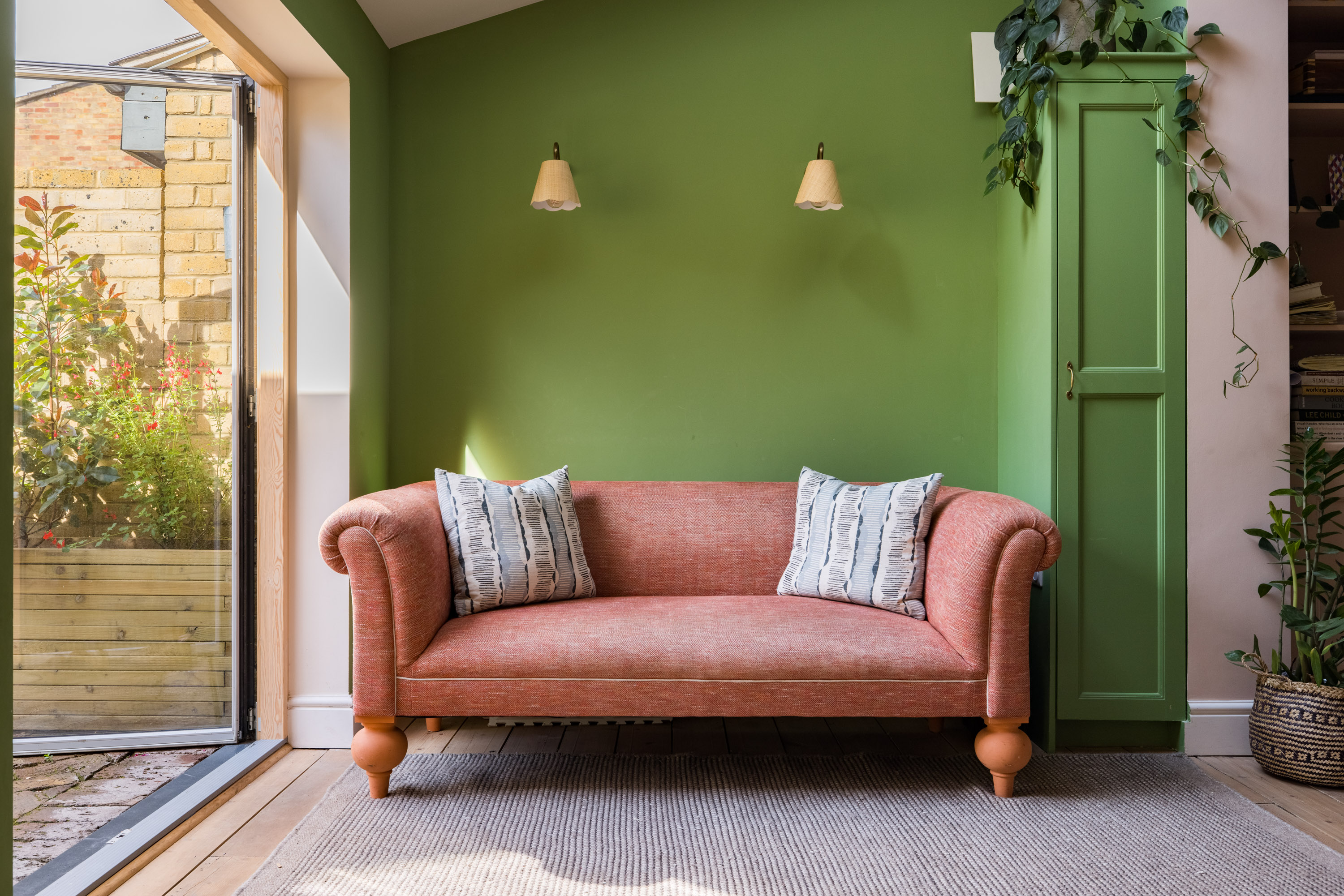 Apricot & Mint | London, England, United Kingdom - Venue Report