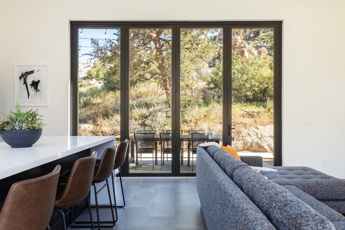 Little Tish | Yucca Valley, California, United States - Venue Report