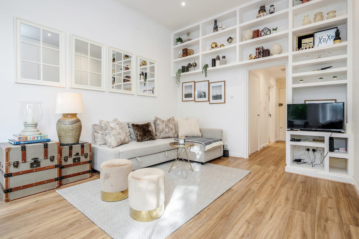 Thacker, William, London | Plum Guide