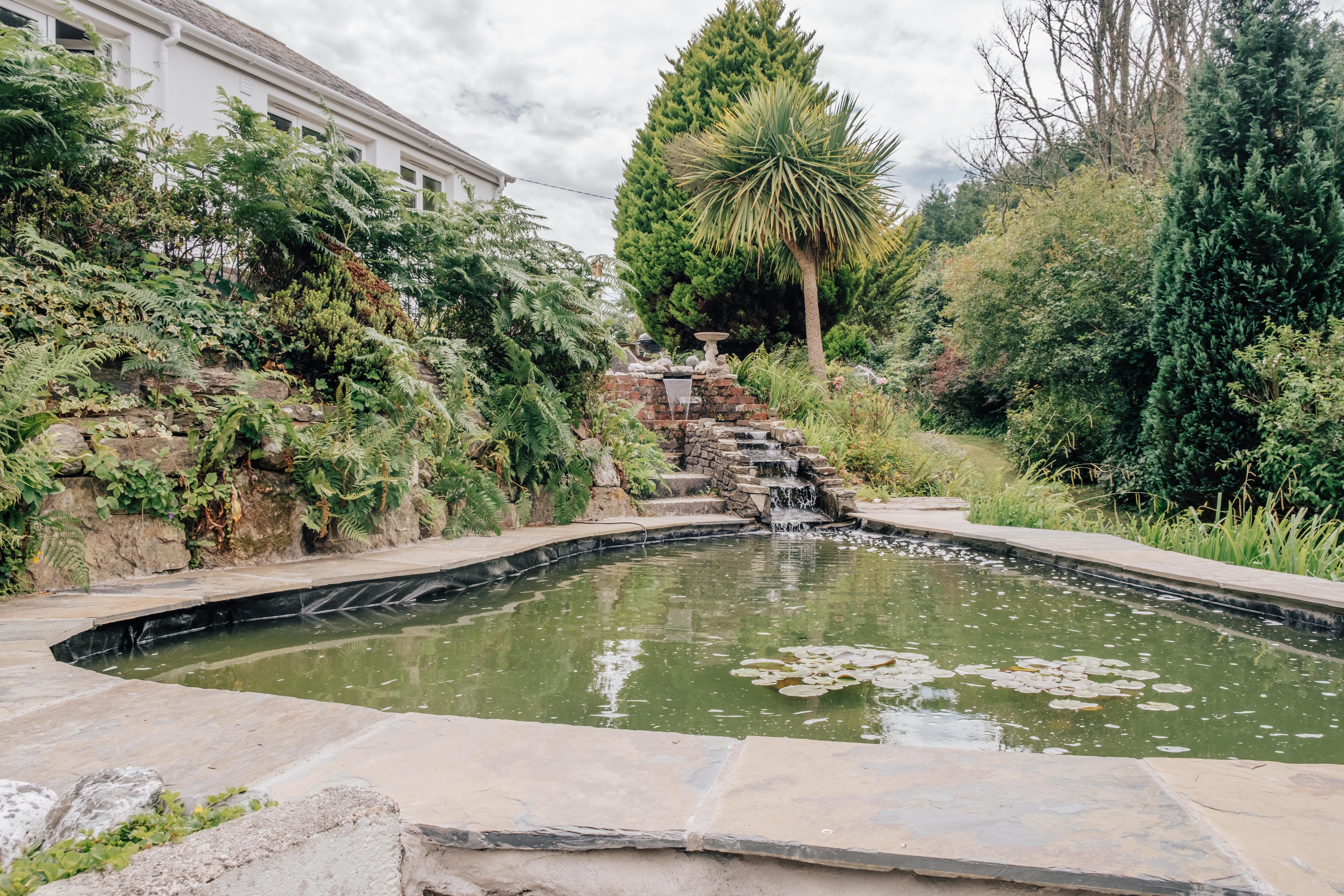 Shallow Pools, Looe, England | Plum Guide