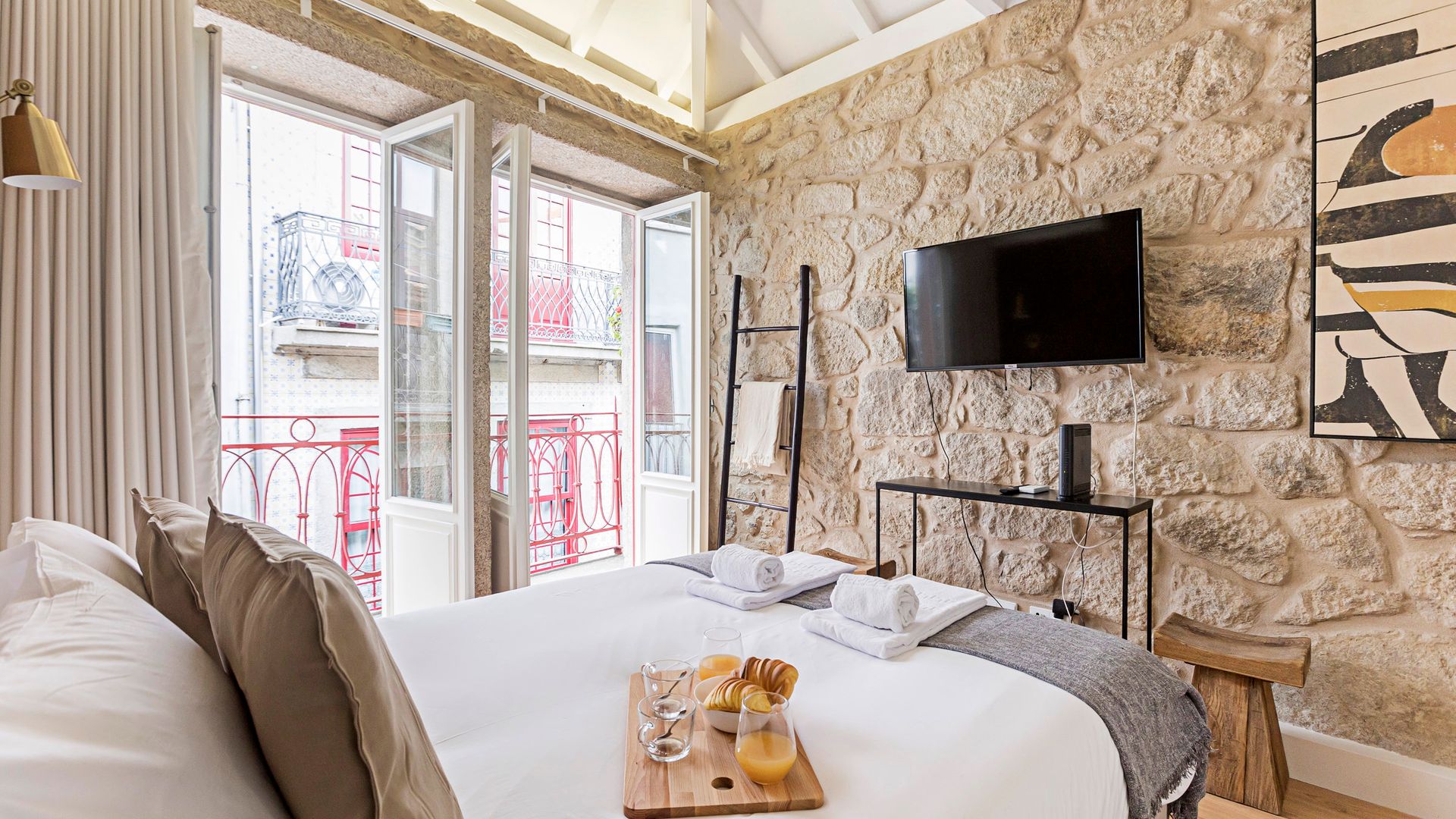 Cosy Abode, Porto, Portugal | Plum Guide