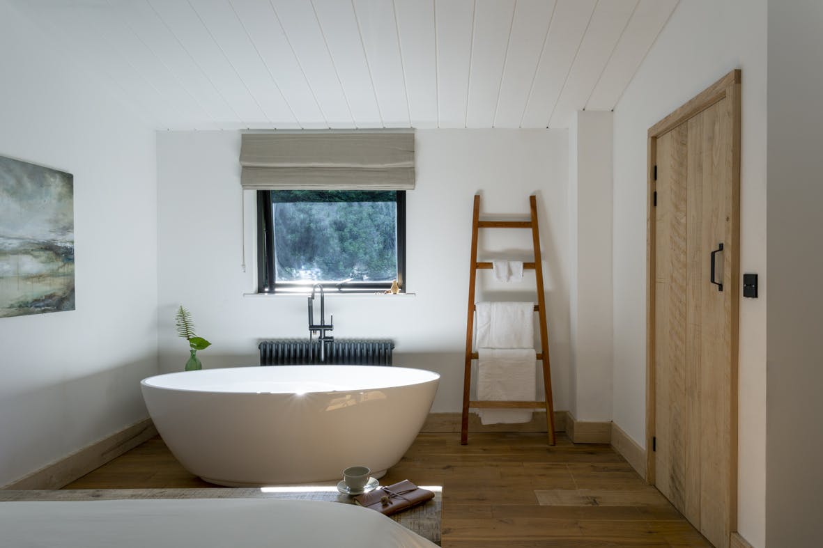 Cabin Couverture | England, United Kingdom - Venue Report