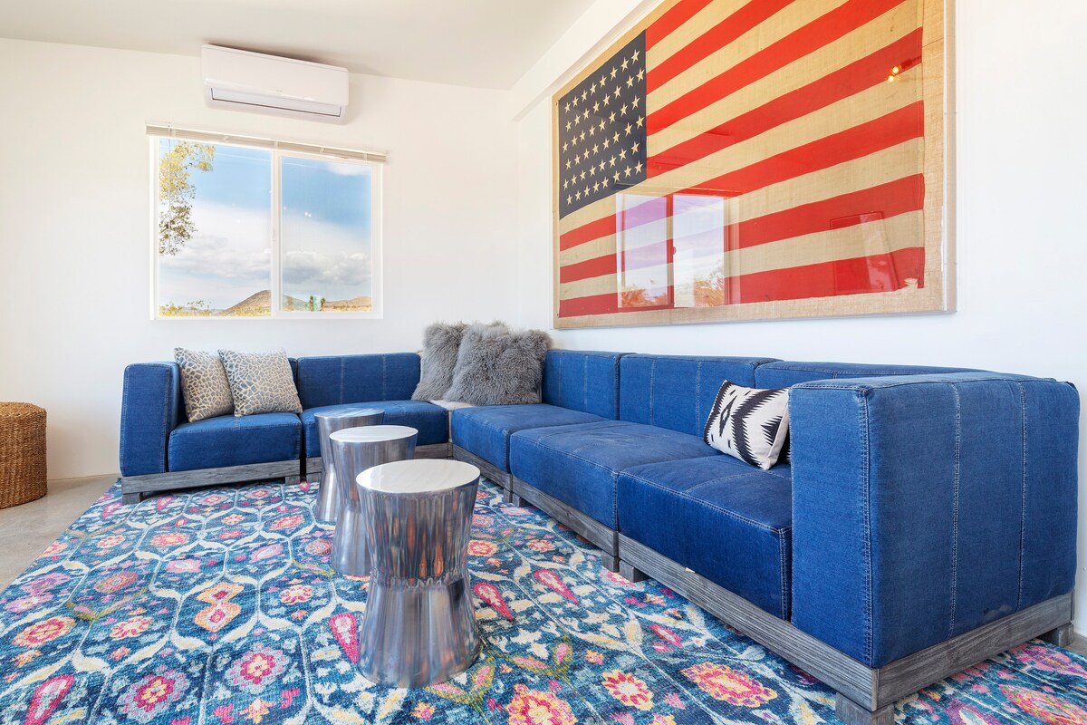 The Flag Ranch | Yucca Valley, California, United States - Venue Report