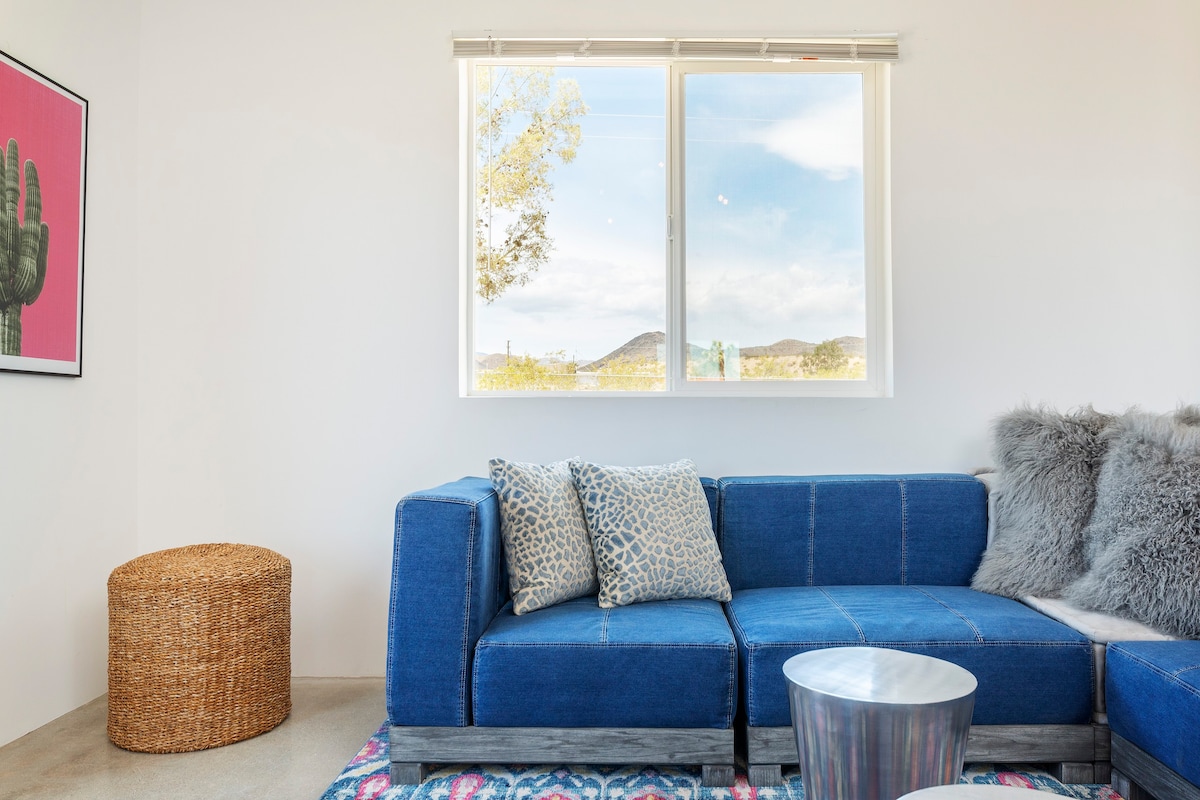 The Flag Ranch | Yucca Valley, California, United States - Venue Report