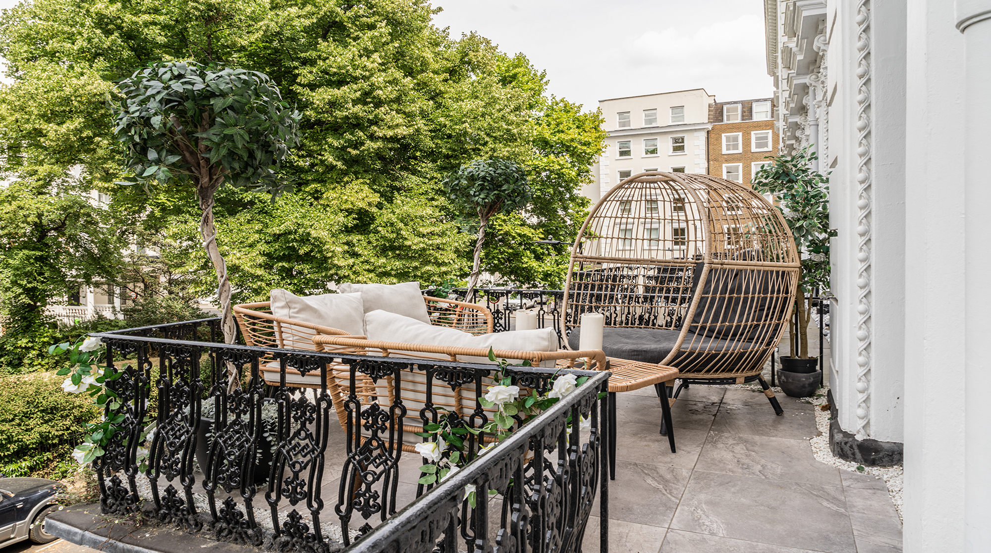 Balcony Bliss, City of Westminster, London | Plum Guide