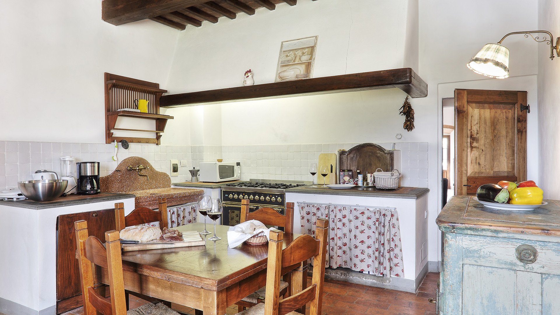 Rosemary & Cyprus | Italy | Venue Report