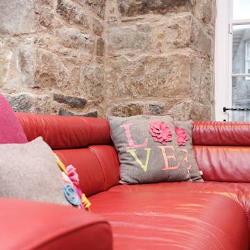 Timorous Beastie, Edinburgh Old Town, Edinburgh | Plum Guide