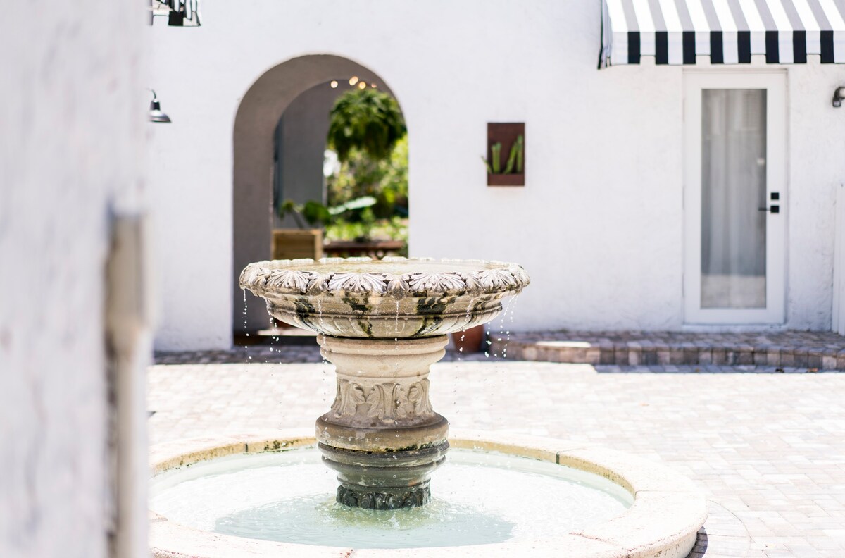 The Sultan, Florida, United States | Plum Guide