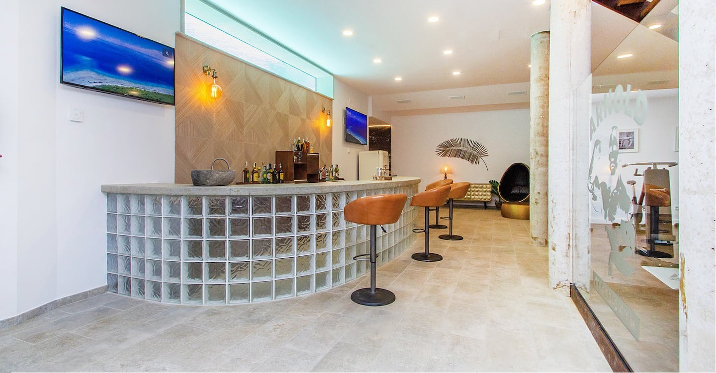 Lofty Palm | Balearic Islands, Spain - Venue Report