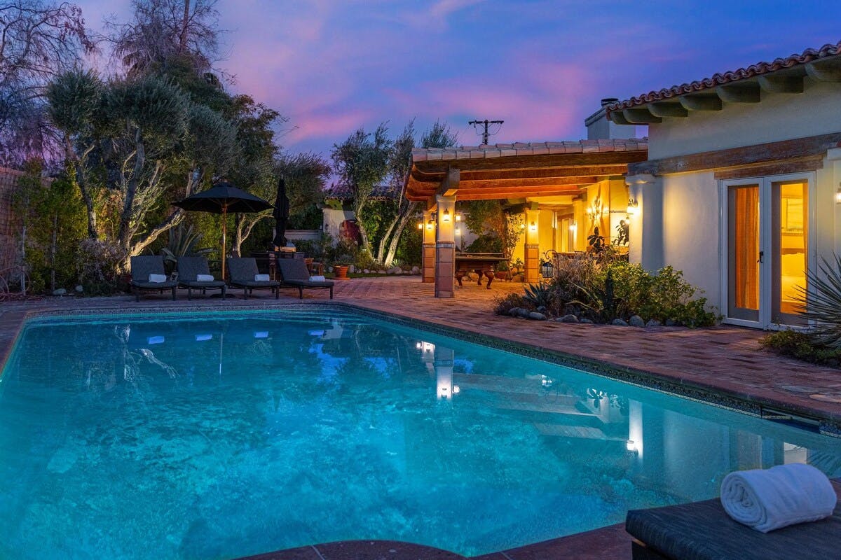 Starlet's Hideaway | Palm Springs, California, United States | Venue Report
