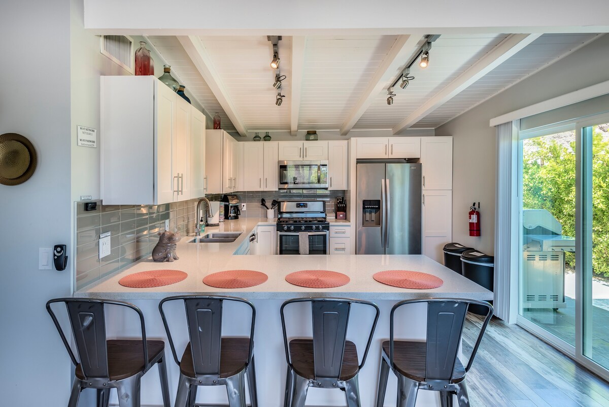 SoCal Chic | Cathedral City, California, United States - Venue Report