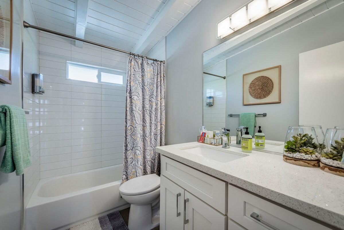 SoCal Chic | Cathedral City, California, United States - Venue Report