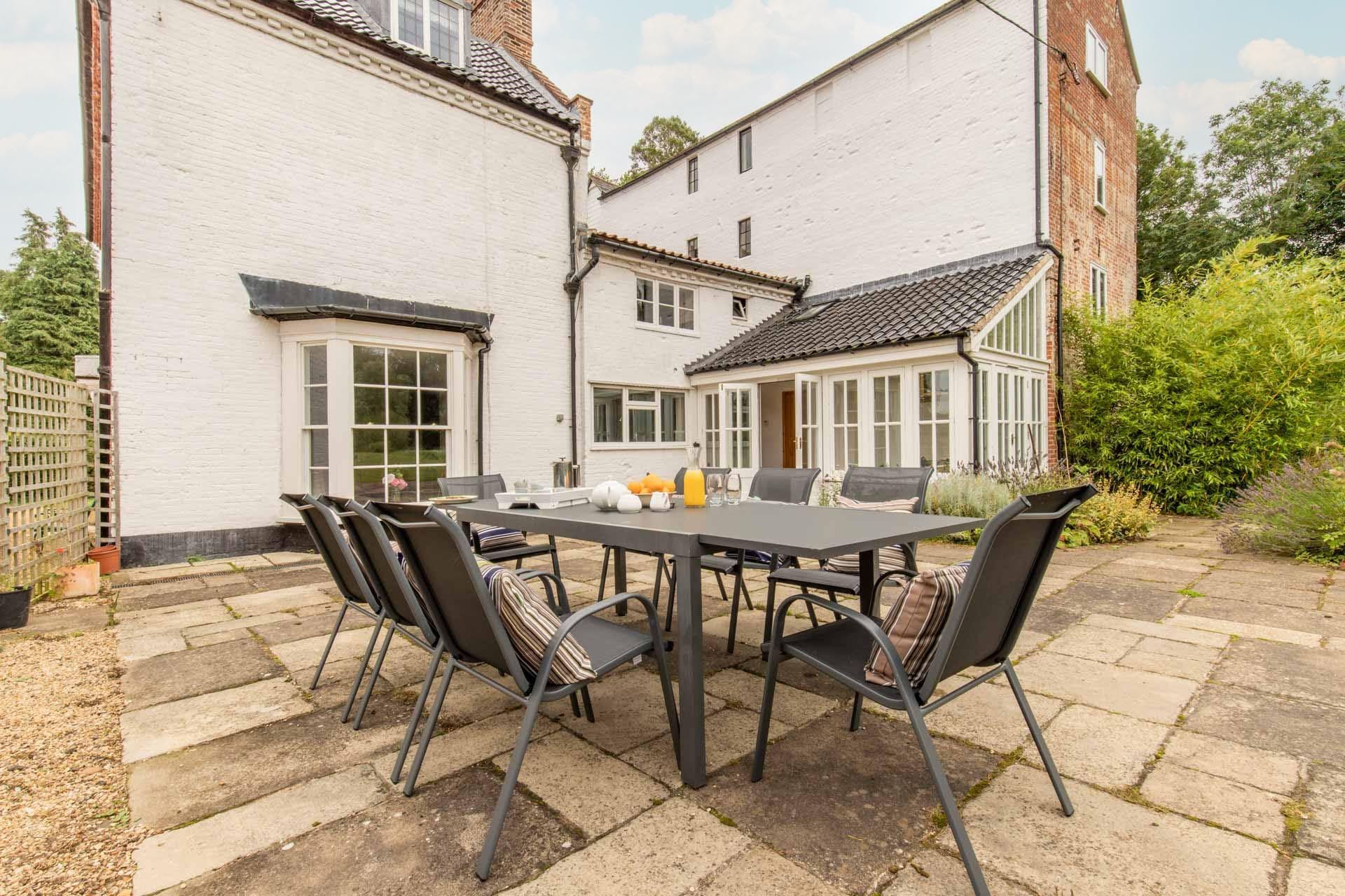 The Miller's View | England, United Kingdom - Venue Report