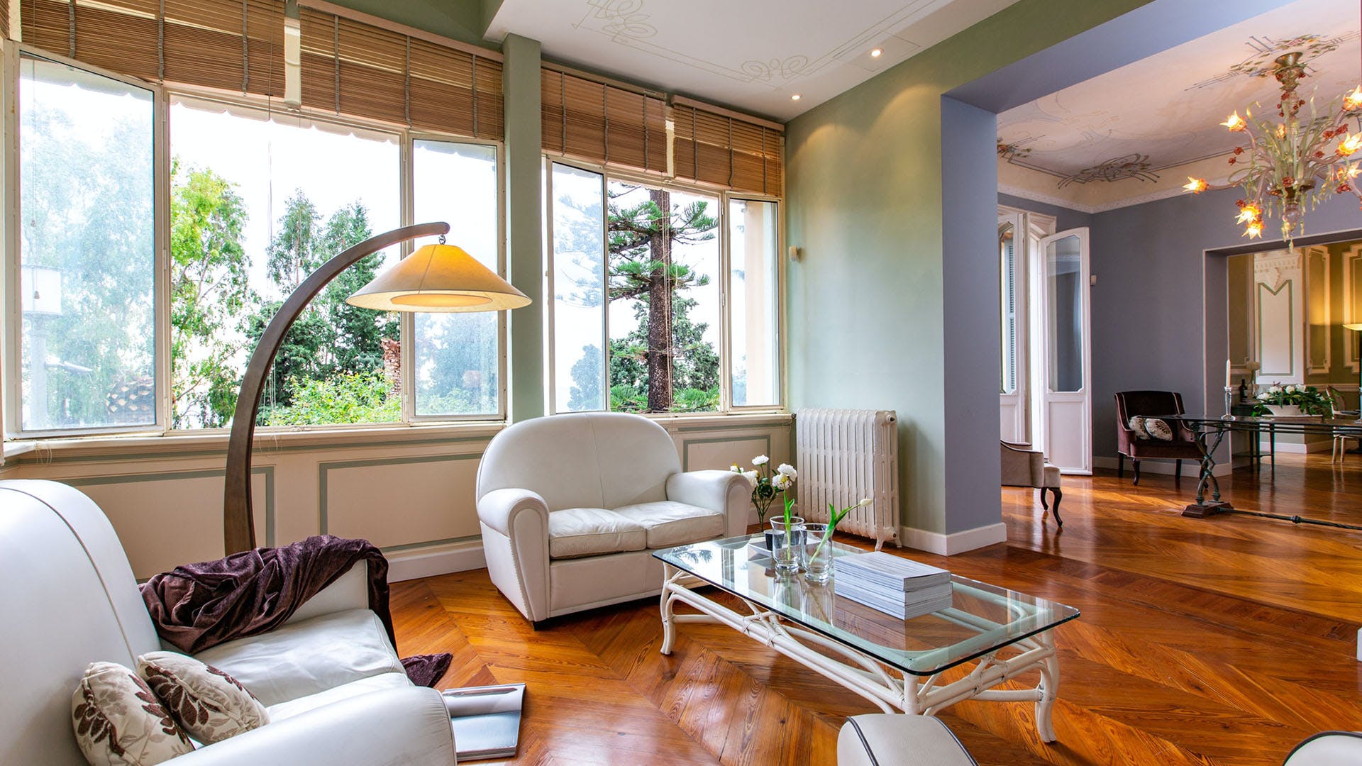 Art Nouveau Peach | Italy - Venue Report