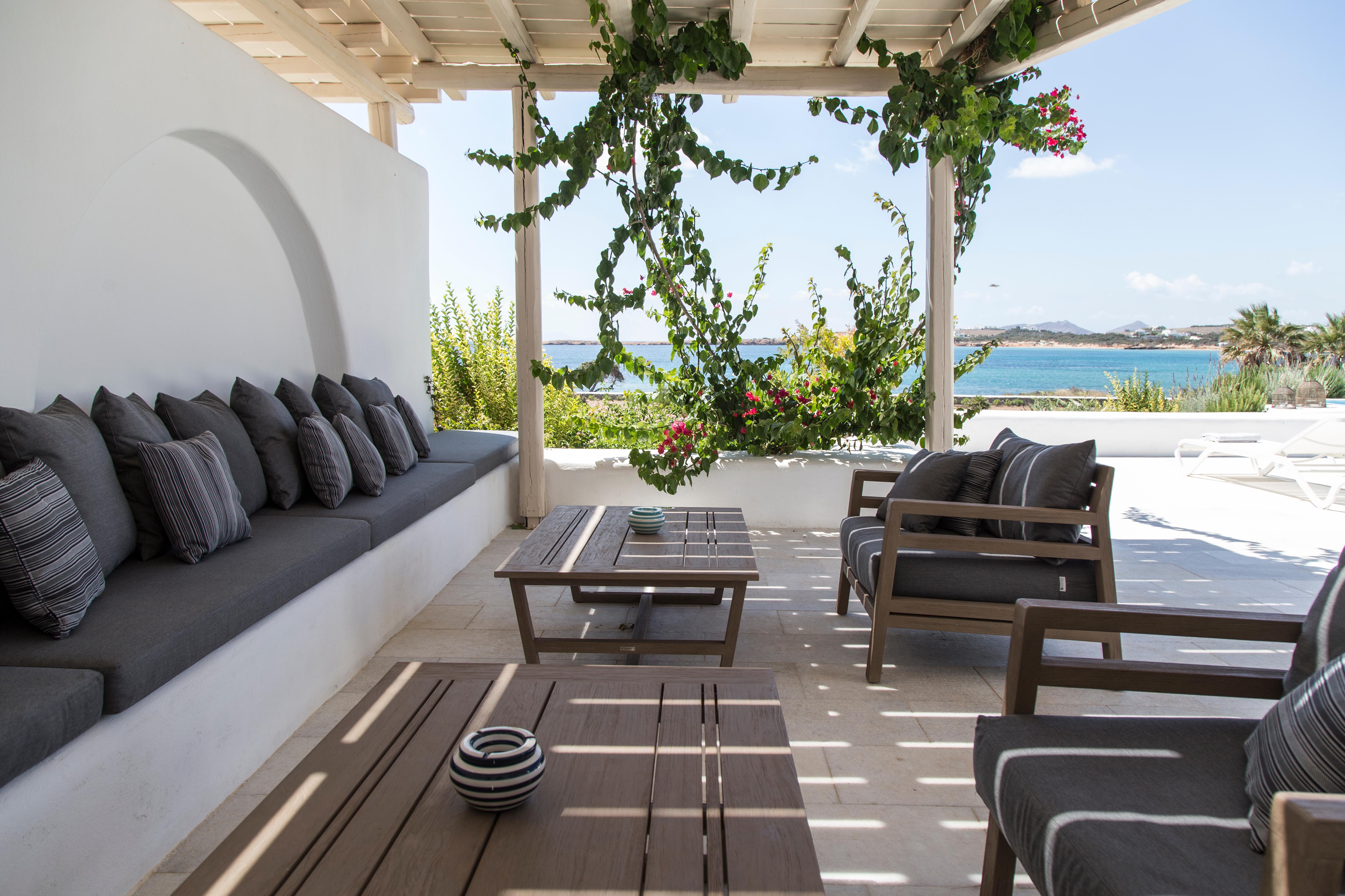 Cyclidian Homage | Greece - Venue Report