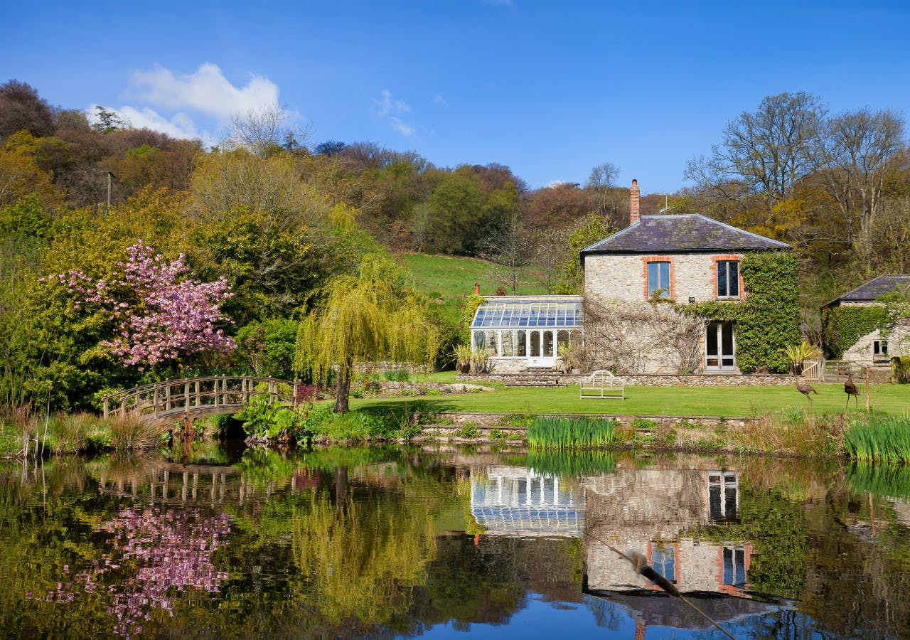 Lake View, Devon, England | Plum Guide
