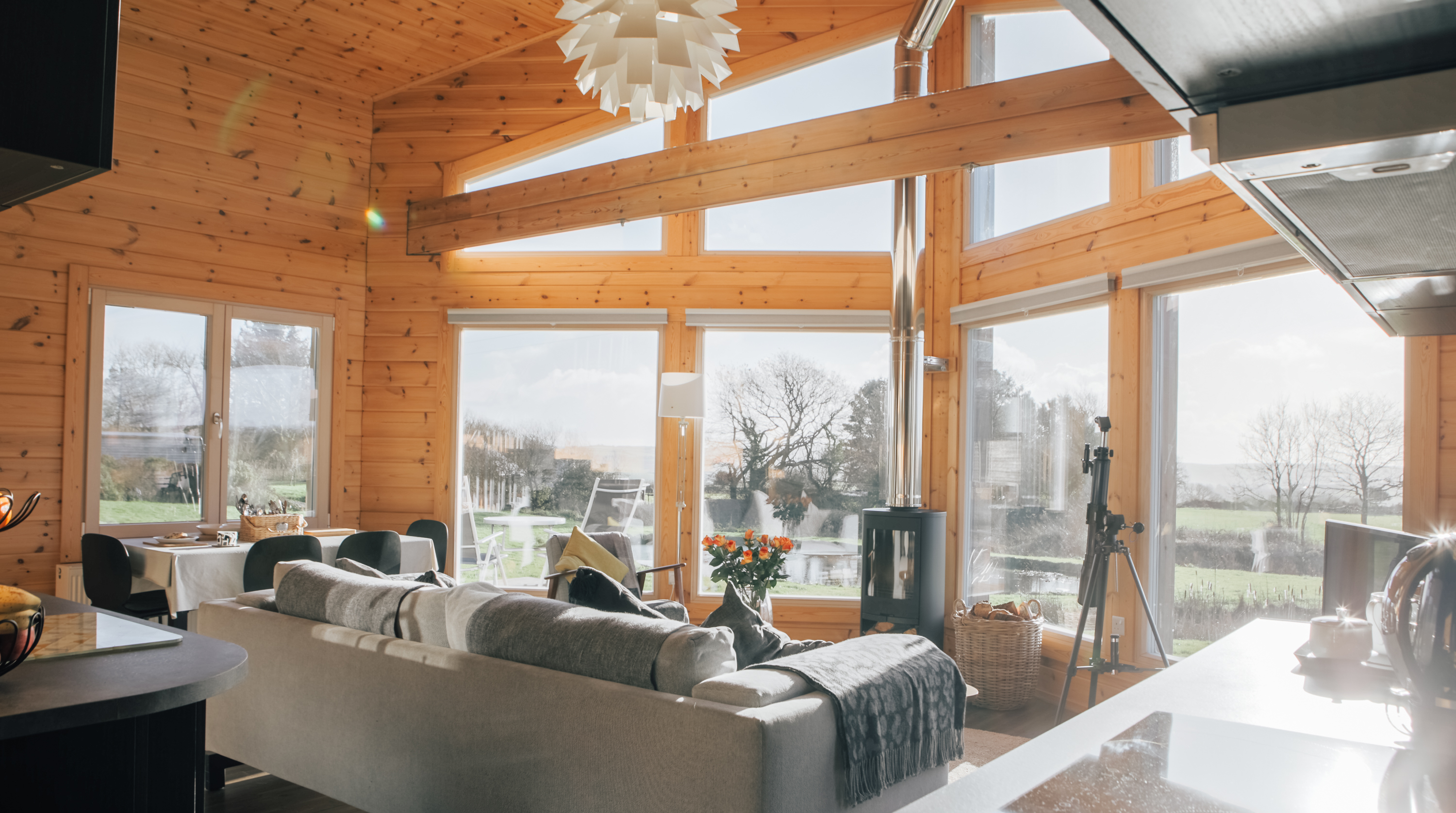 Ty Log | United Kingdom | Venue Report